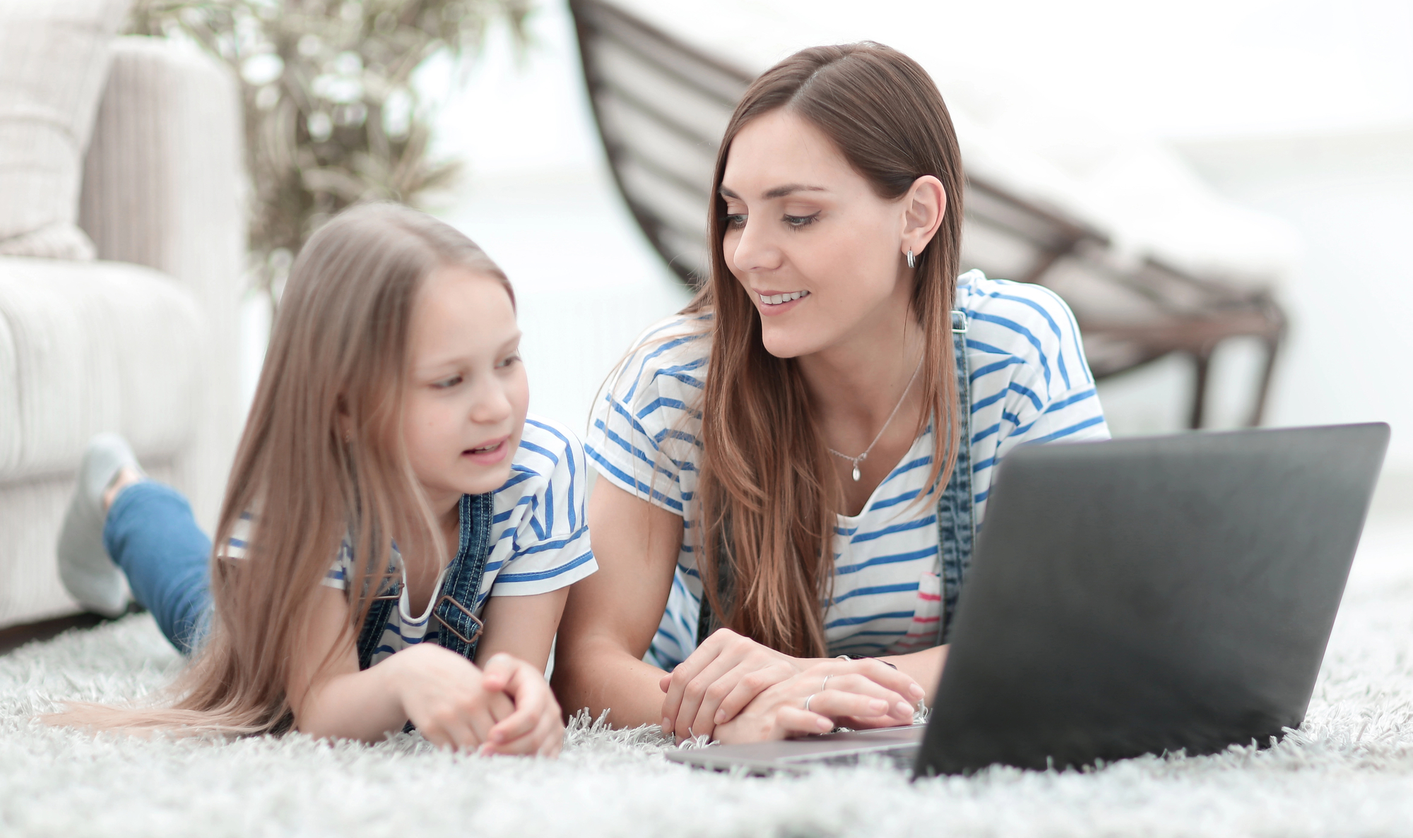Roditeljstvo i internet: Kako zaštititi djecu? - Lola Magazin